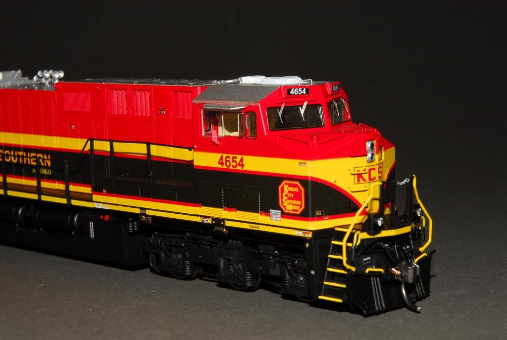 My REVIEW OF THE INTERMOUNTAIN GEVO ES44AC IN HO... - General Discussion (Model Railroader ...